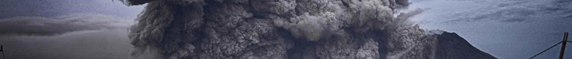 VOLCANO ERUPTION 🌋 Live free online Volcano eruption Map 🌍